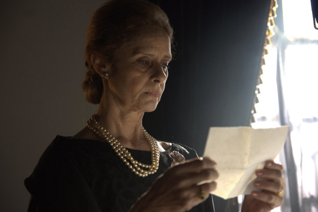 Los Premios RNE Sant Jordi reconocen la trayectoria de la actriz Vicky ...